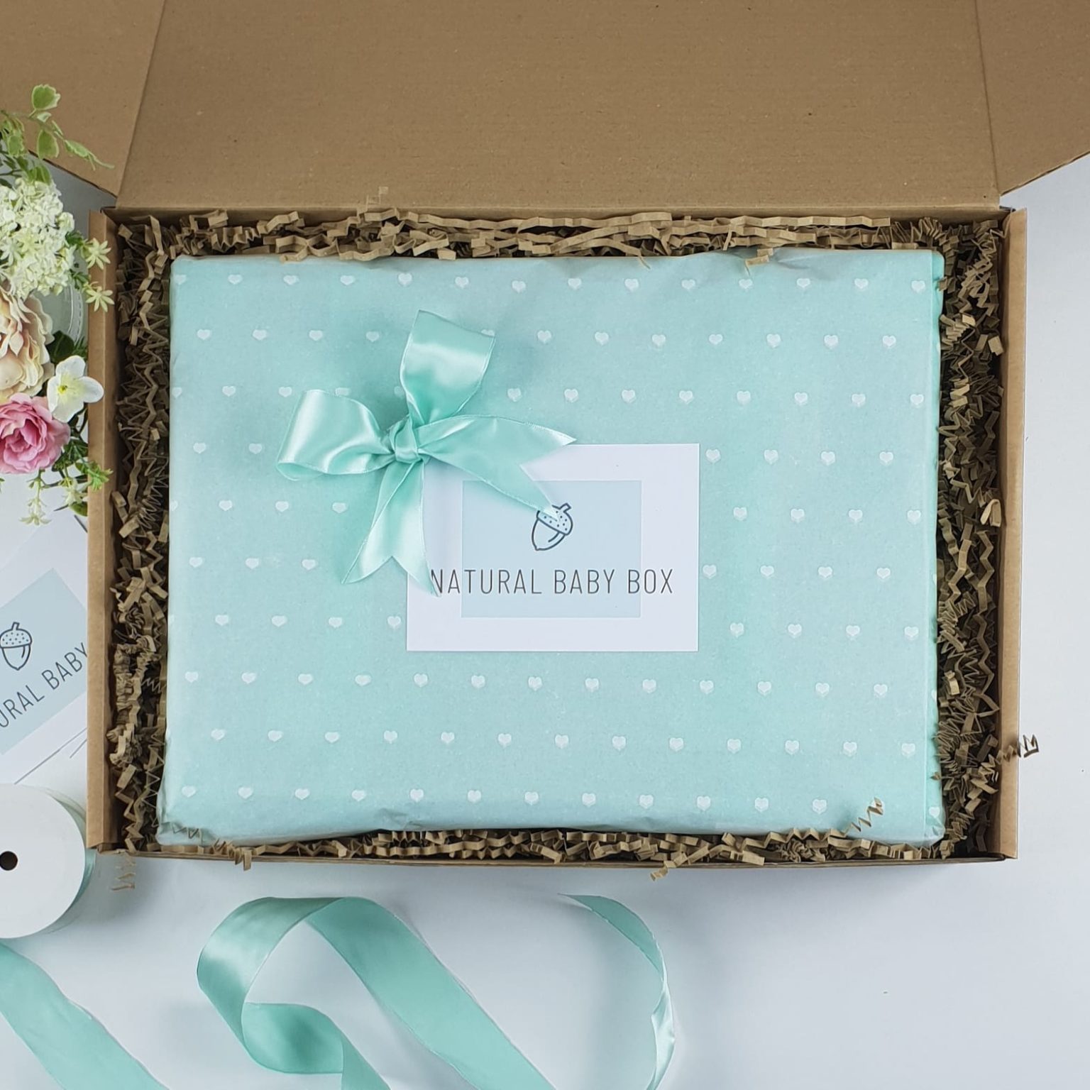 Little Luxury Organic Baby Gift Hamper – naturalbabybox.co.uk