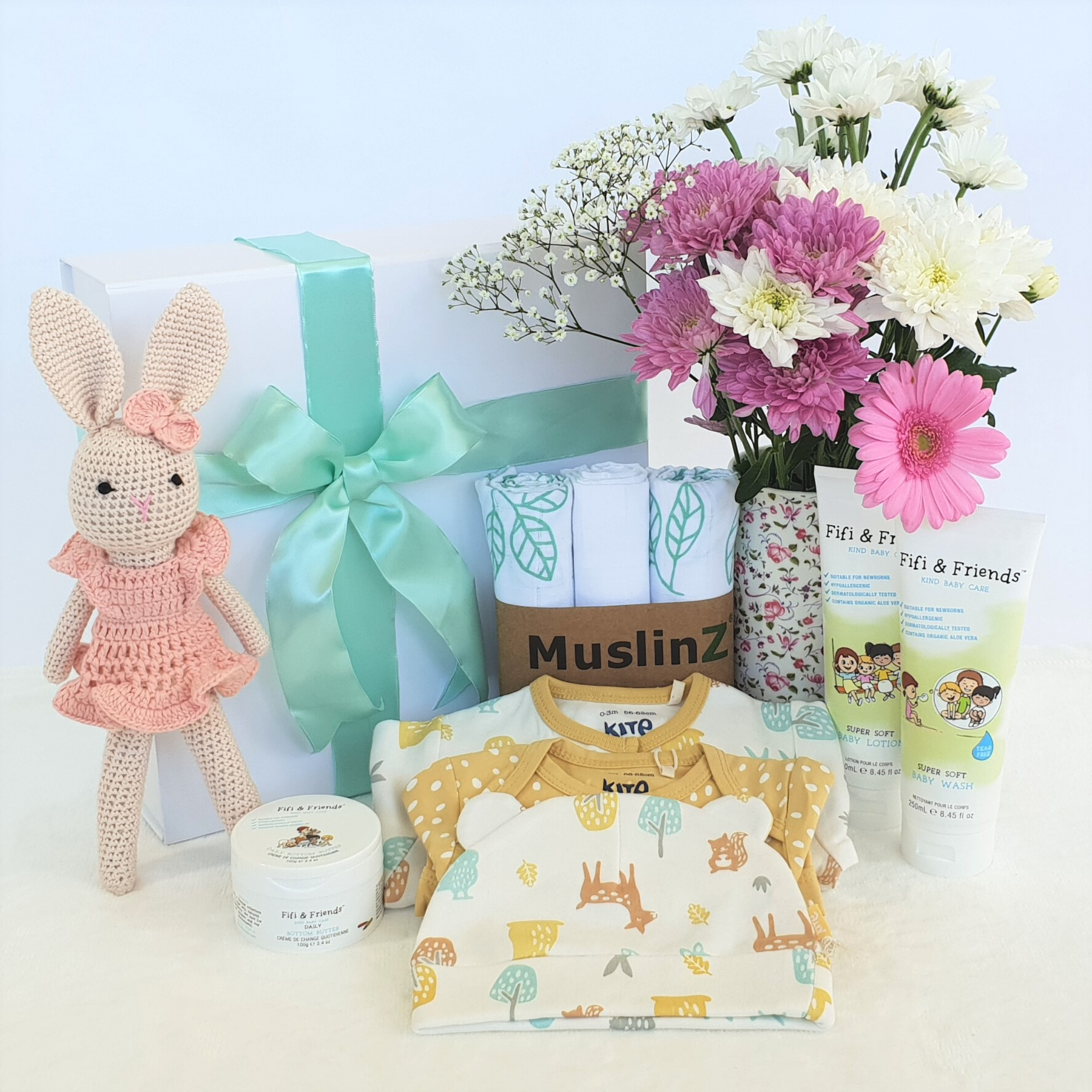 Baby Gift Boxes - Luxury Baby Gift - naturalbabybox.co.uk